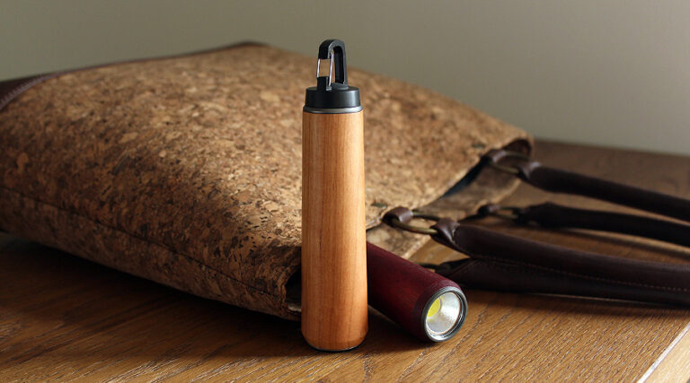 LED HANDY LIGHT - 木製雑貨ブランド +LUMBER